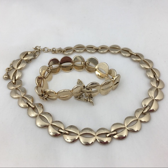 Vintage | Jewelry | Vintage Monet Modernist Necklace Bracelet Set ...